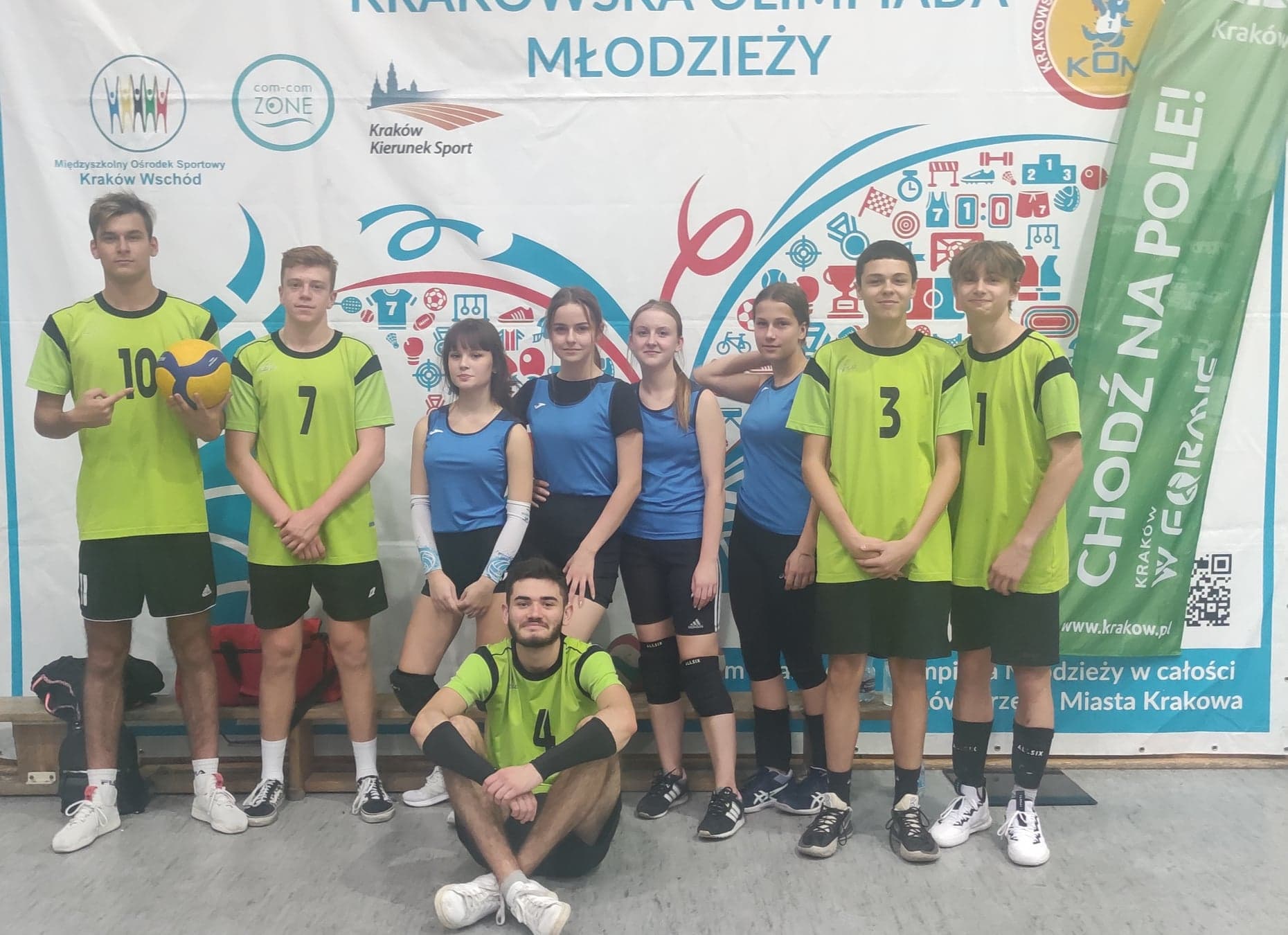 Turniej Piłki Siatkowej Mixtów - ZSE 1